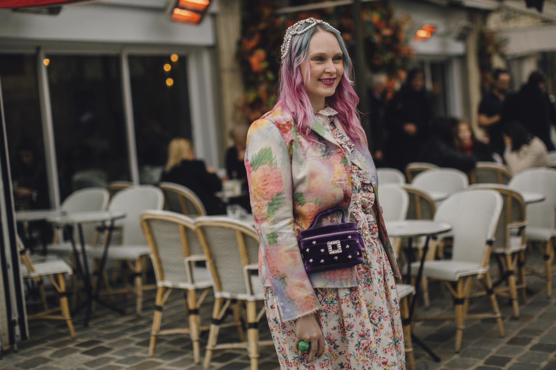 Gloria Glam - Kristen Bateman: eksplozija ekscentrične kreativnosti